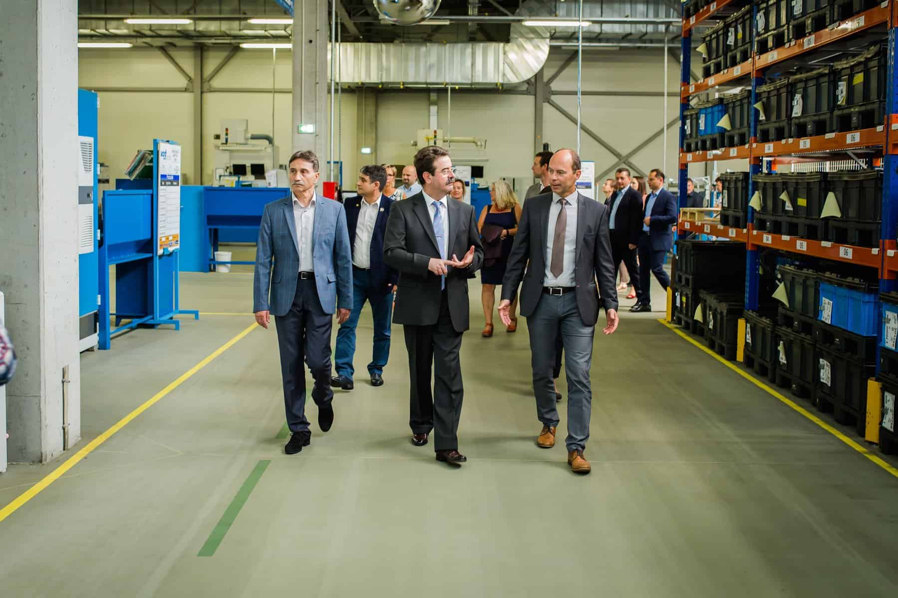 VIDEO-FOTO: Compania belgiană VCST Automotive Production a împlinit 5 ...