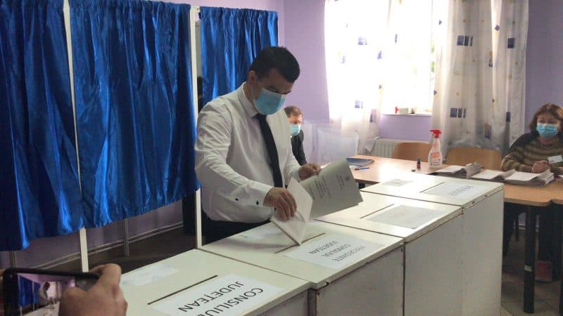 VIDEO: Candidatul PSD la Primăria Alba Iulia, Alin Stanciu, a votat ...