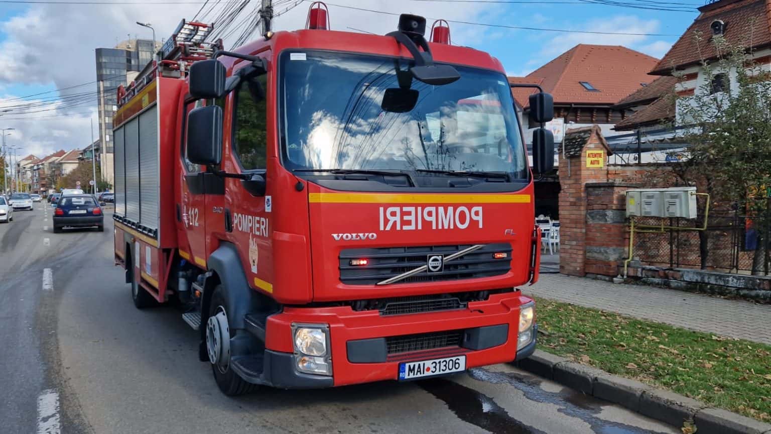 FOTO-VIDEO: Incendiu la bucătăria unui restaurant din centrul orașului ...