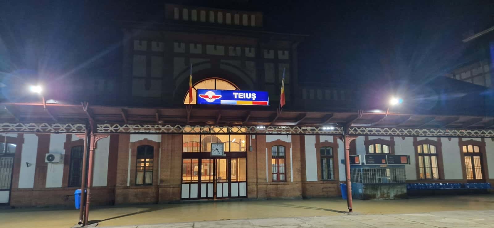 Tâlhărie în gara din Teiuș: o tânără a fost agresată de un tânăr și a ...