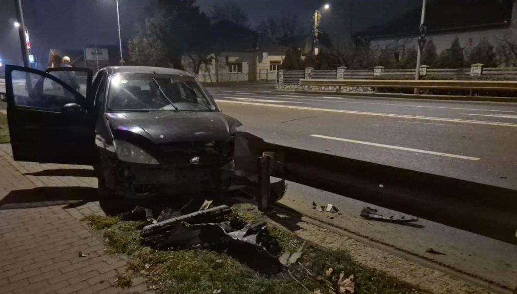 FOTO-VIDEO: Accident rutier la Alba Iulia, pe strada Alexandru Ioan Cuza. Două mașini implicate ...