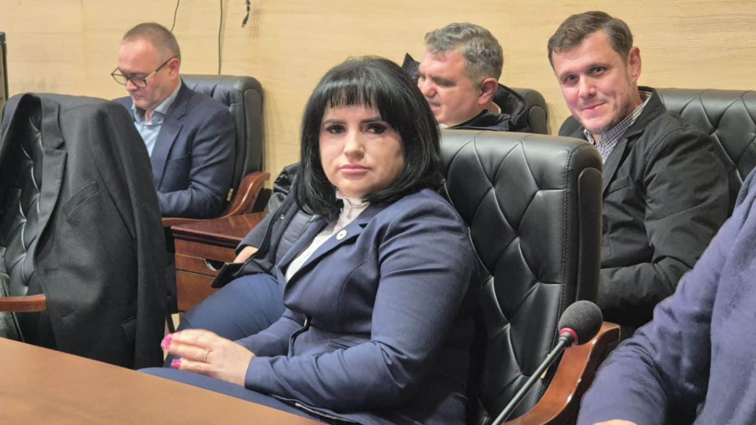 LIVE-VIDEO: Alegerea viceprimarilor din Alba Iulia: Marius Filimon și ...