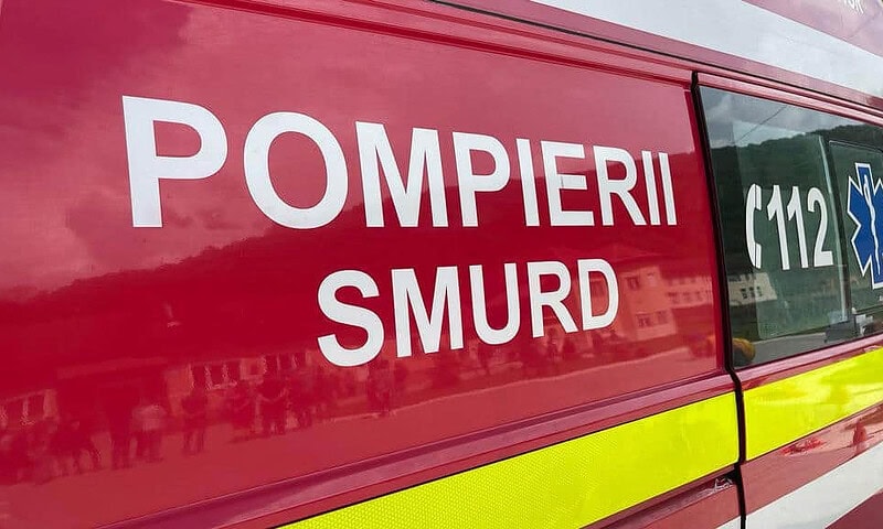ACCIDENT rutier în localitatea Măgina, lângă Aiud. Un autoturism a ...