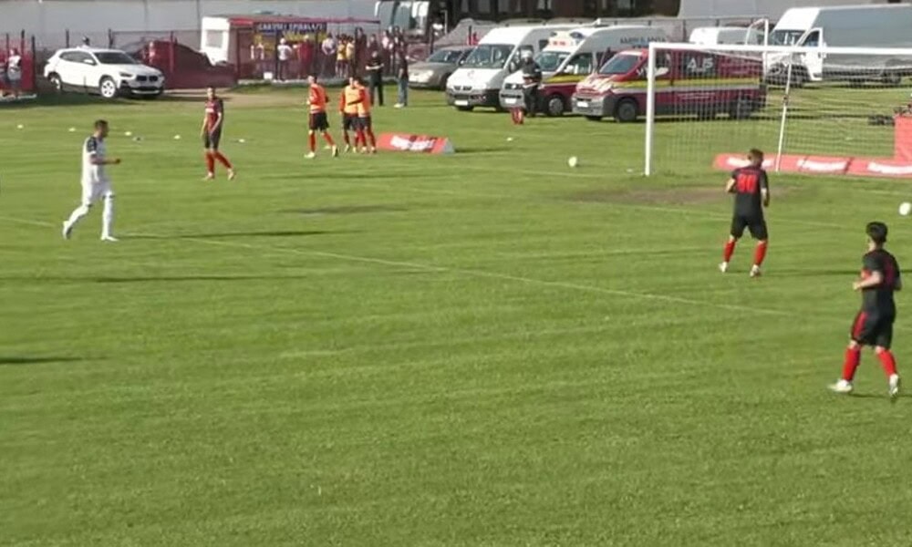 LIVE VIDEO: Minerul Lupeni - CSM Unirea Alba Iulia, 0-3. Alb-negrii au ...