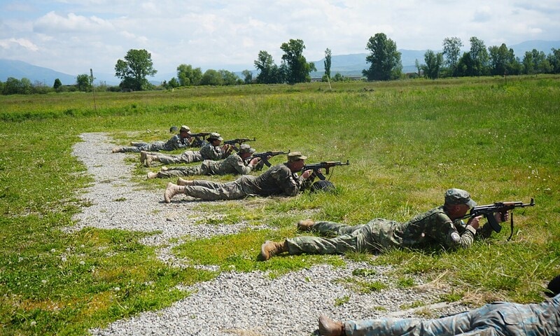 Se pune sau nu Armata la vechime? Cât de mult contează stagiul militar ...